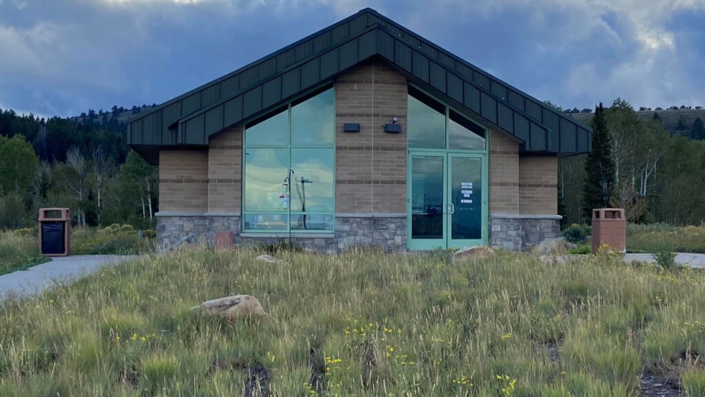 Bear Lake Overlook and Visitors Center in the Bear River Heritage Area